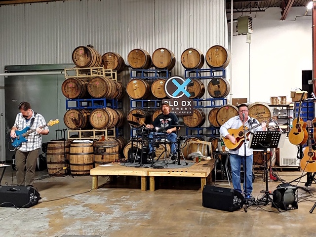 Photos – Todd Brooks & Pour Decisions